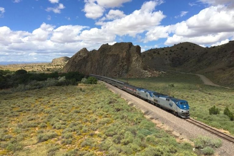 3 Scenic Amtrak Routes in Colorado to See Gorgeous Sights